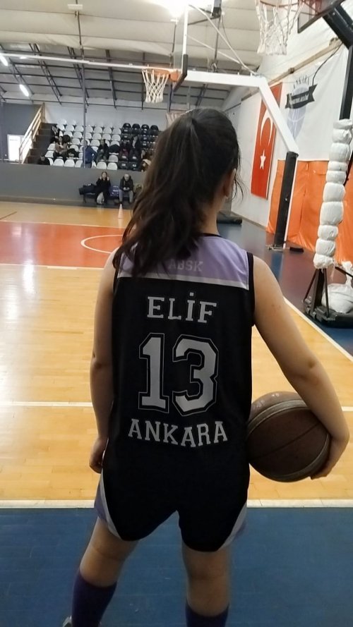 Elif Kutlu (@elifkutlu13)